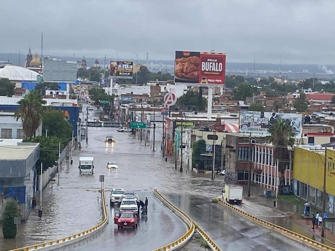 LLUVIAS TORRENCIALES CAUSAN ESTRAGOS EN SAN LUIS POTOSÍ - El Candidato MX